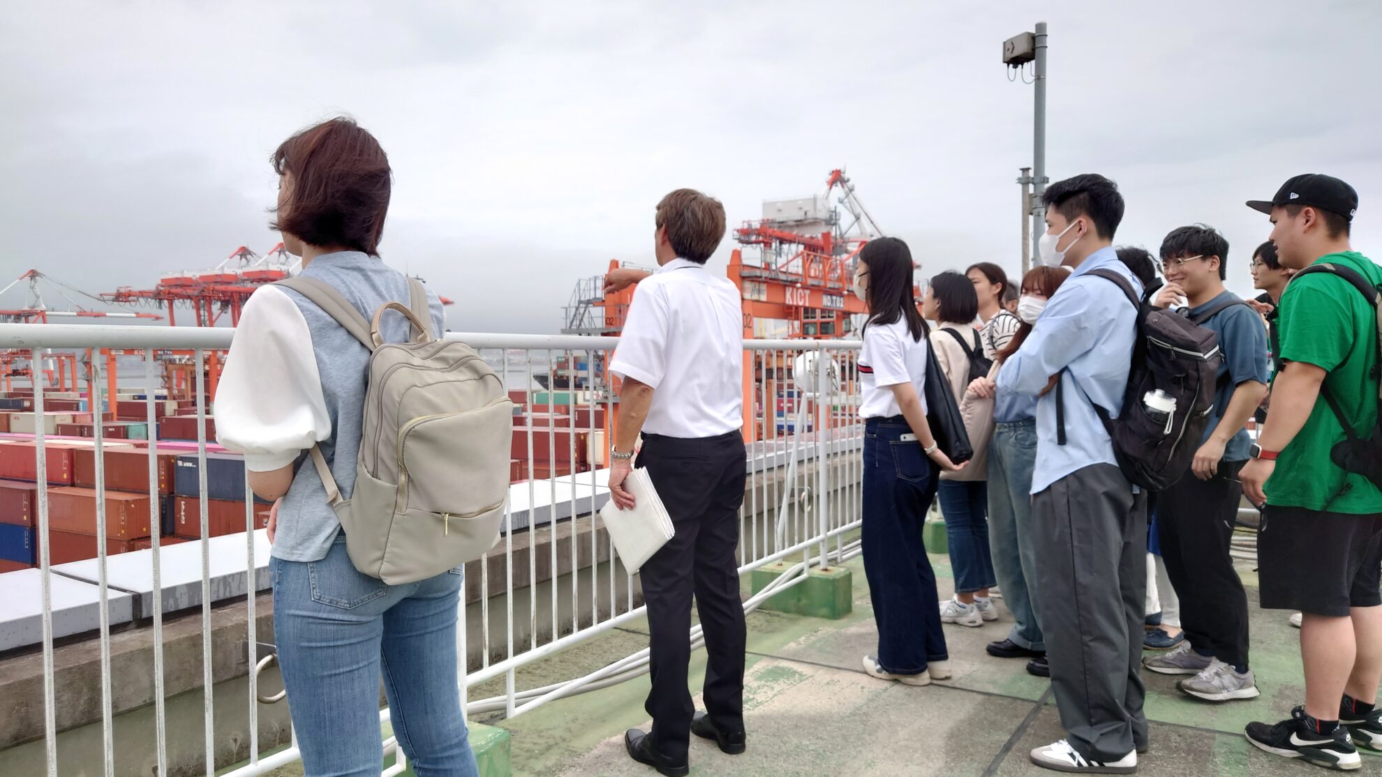 KICT 神戸国際コンテナターミナル－貿易専攻－ – 大阪の関西外語専門学校。英語で貿易・航空・観光・ホテルへ
